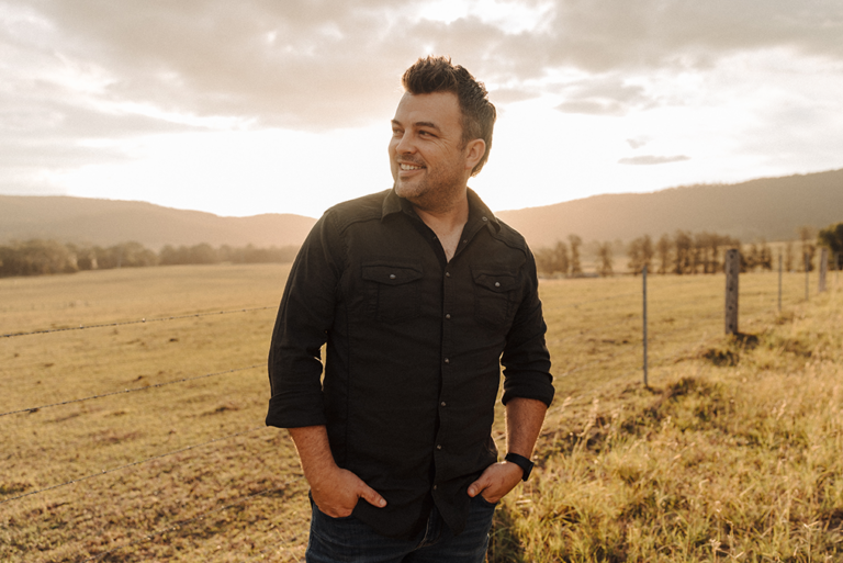 Travis Collins - Urban Country Music Festival